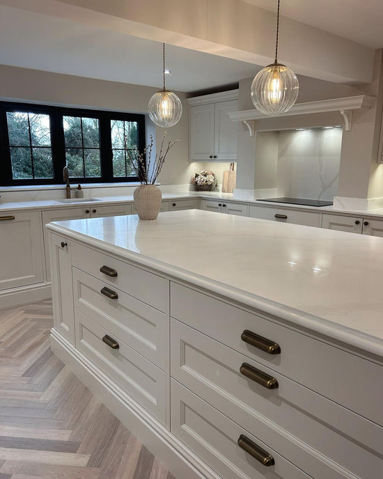 Calacatta Gold Quartz Worktops UK | Kitchen Worktops Direct | Purple ...