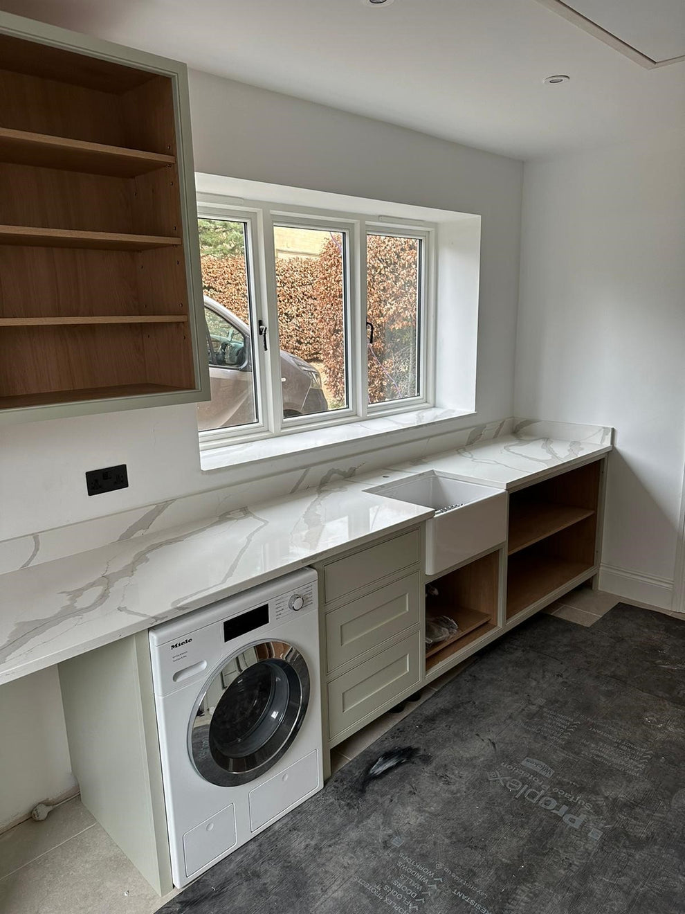 PQS Calacatta Light Quartz with Grey Veins | Purple – purplegranite