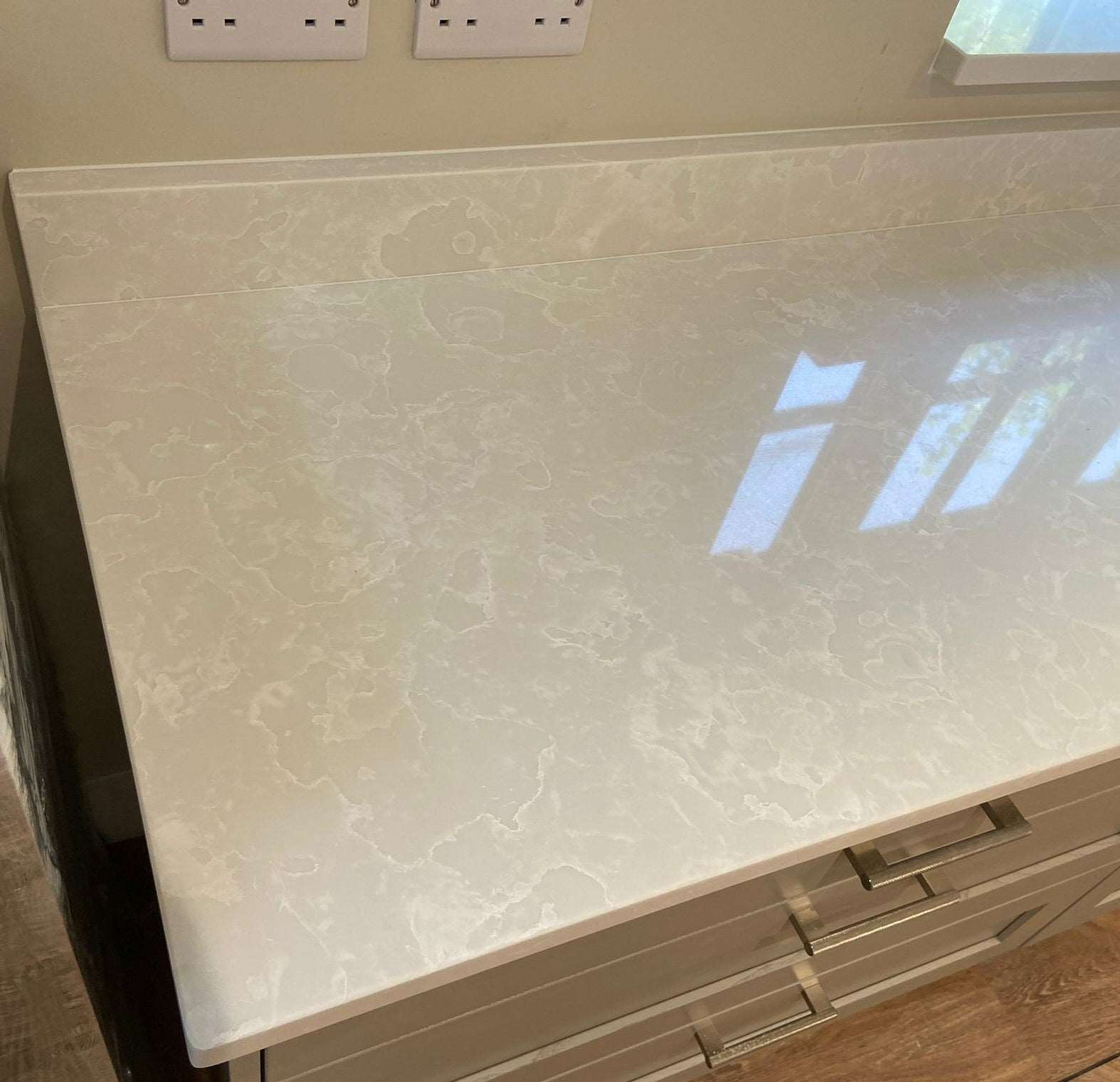 PQS Perla Grey Light Coloured Quartz | Purple – purplegranite