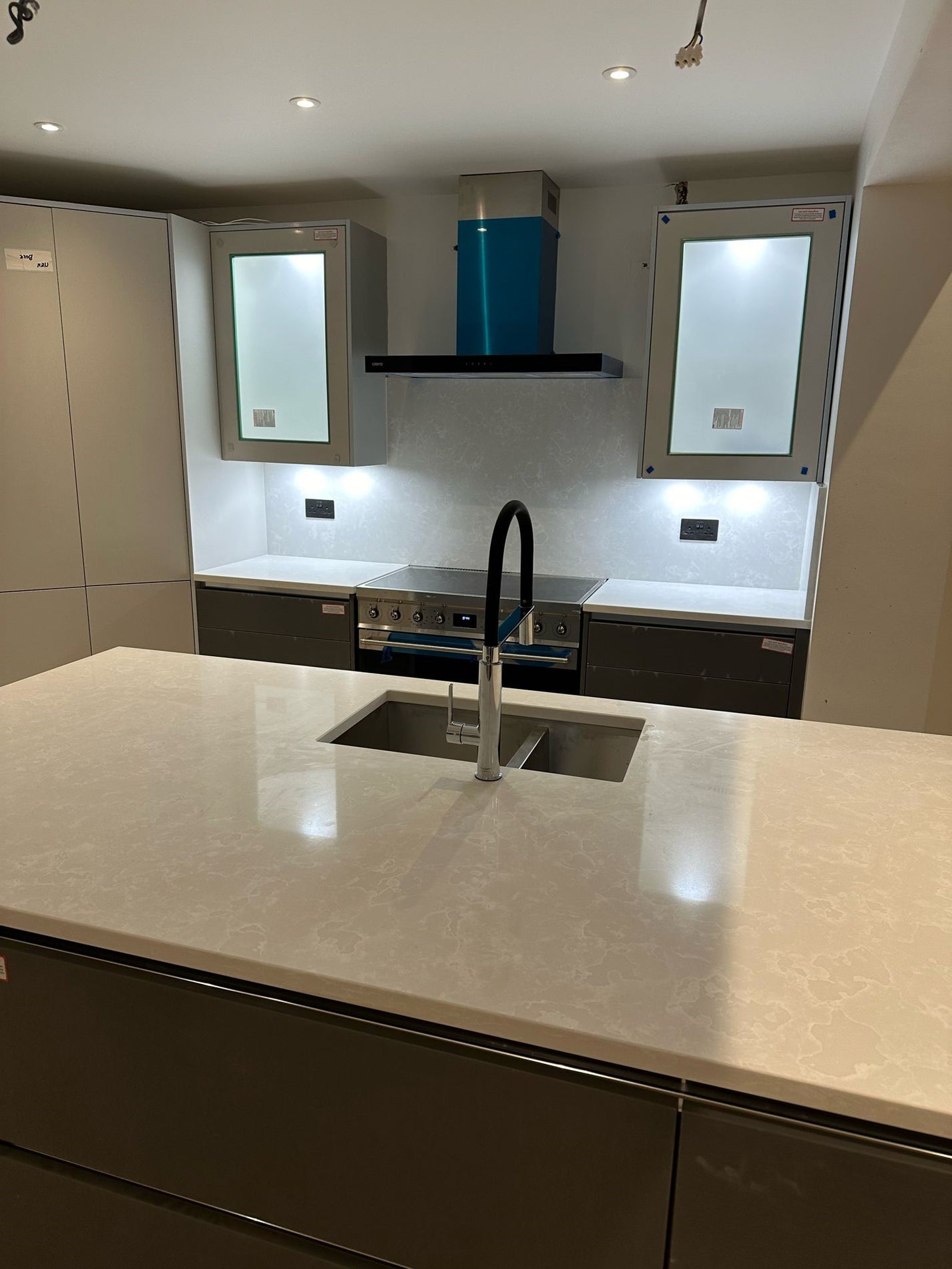 PQS Perla Grey Light Coloured Quartz | Purple – purplegranite