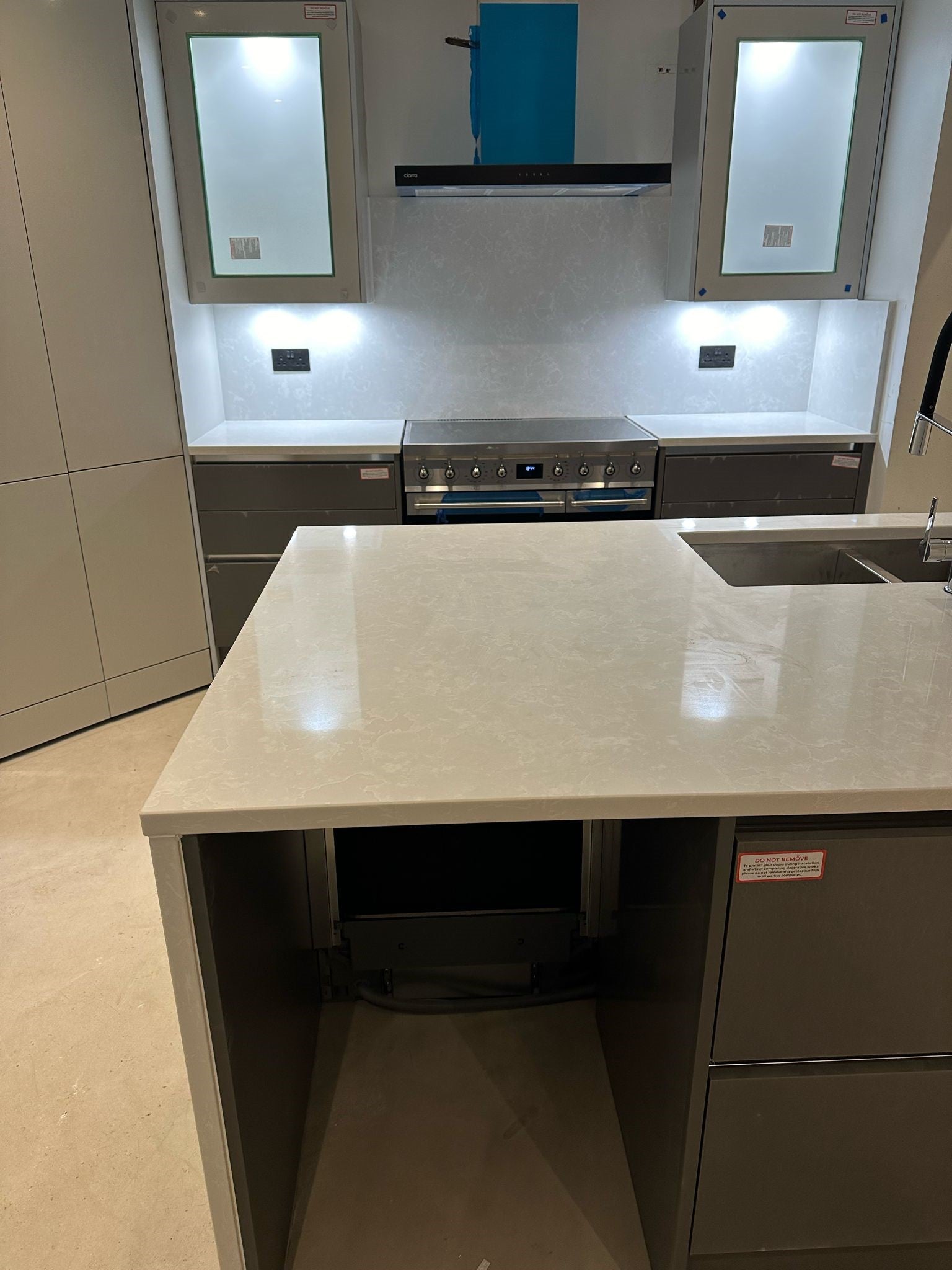 PQS Perla Grey Light Coloured Quartz | Purple – purplegranite